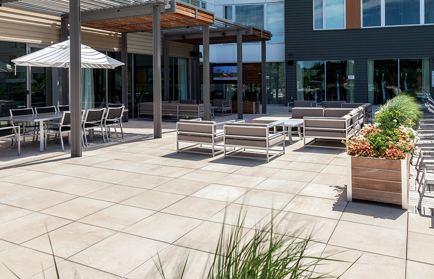 SkyView™ Roof Deck System | Unilock Commercial